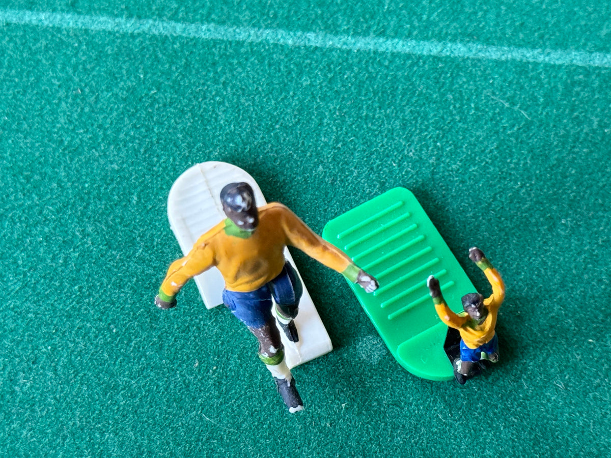 Subbuteo Brazil Ref 50 Corner Kicker and Throw in Figure – Wobbly Hobby ...